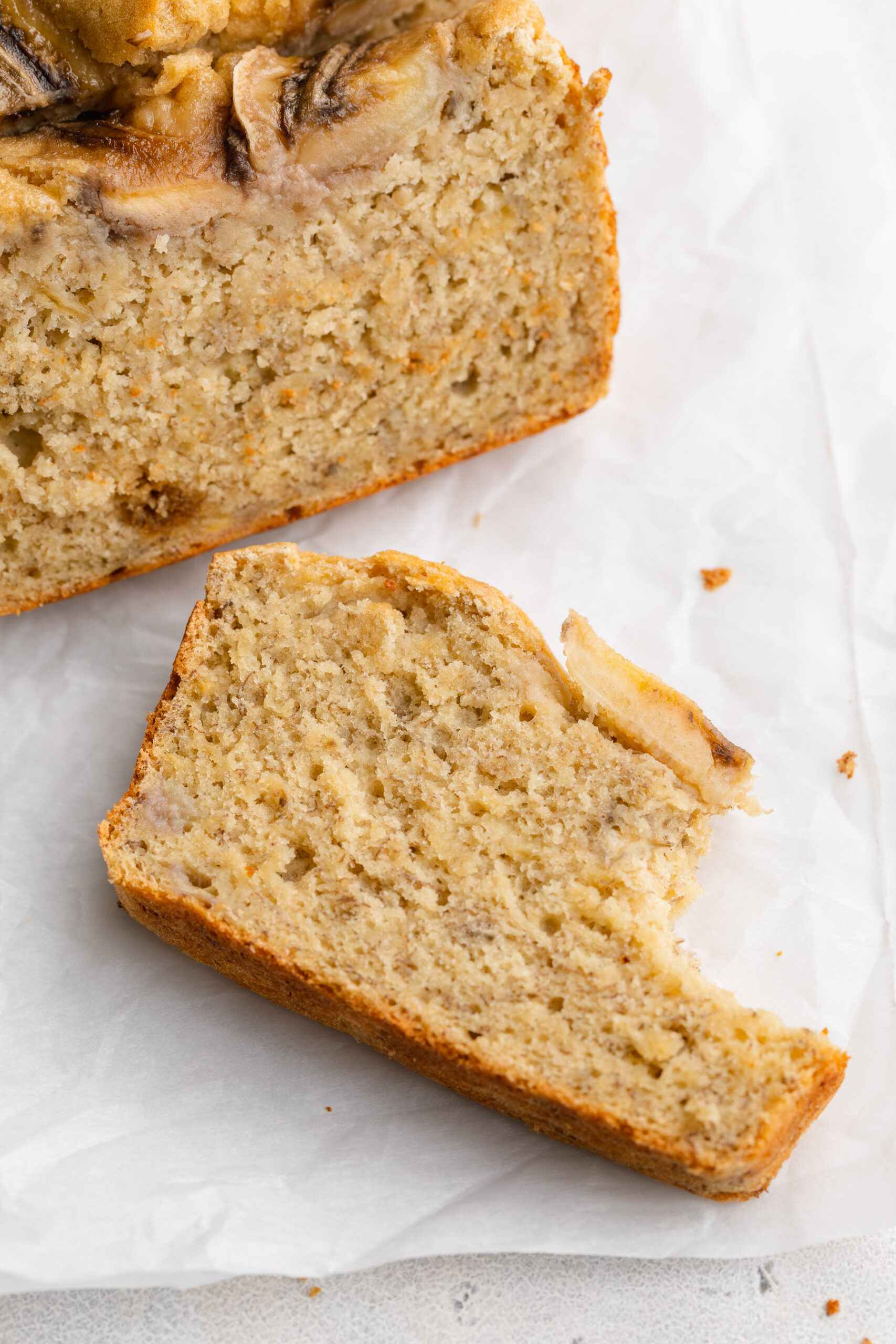 EASY 4-Ingredient Banana Bread