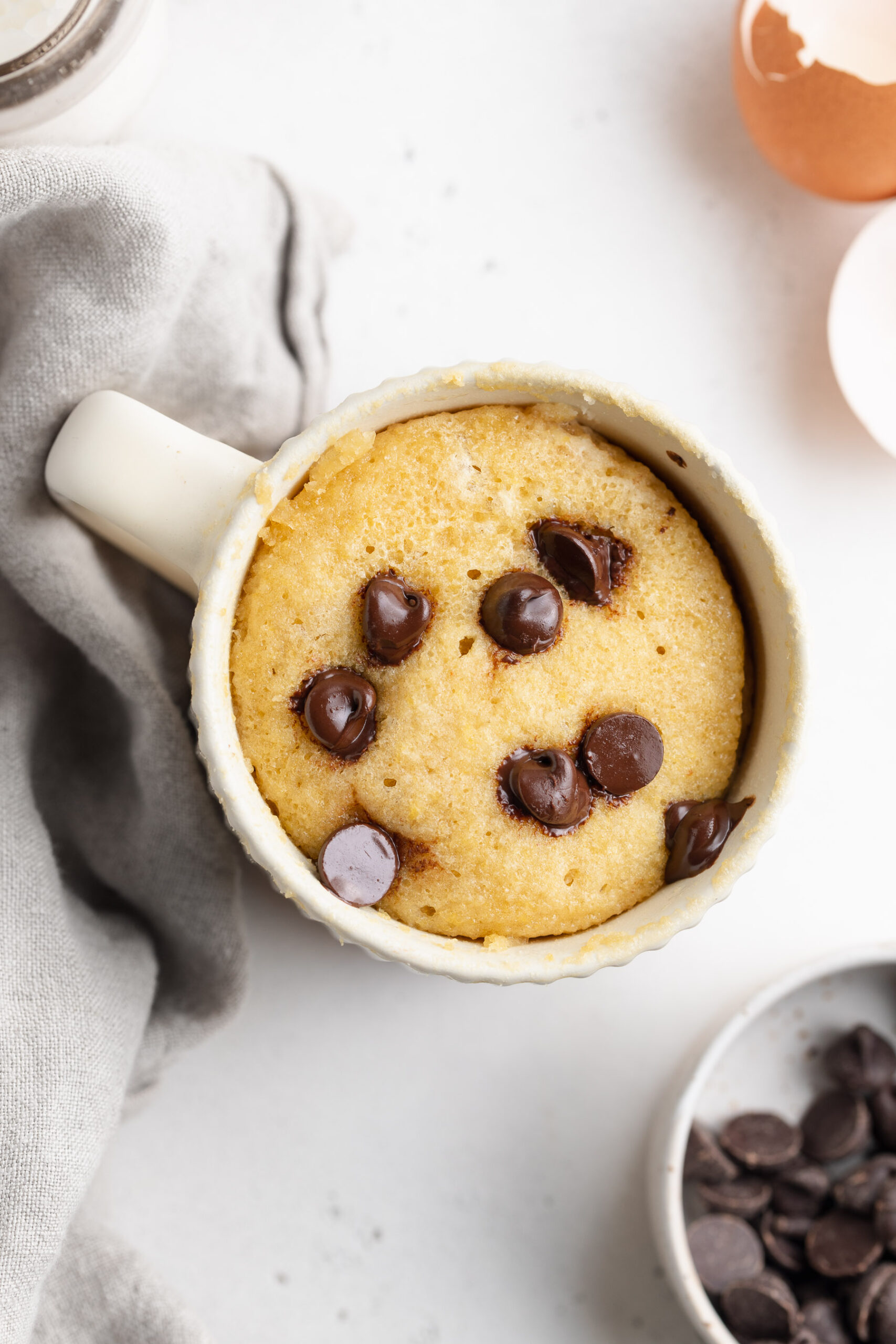 Healthy Gluten Free Mug Cake (6 ingredients!)