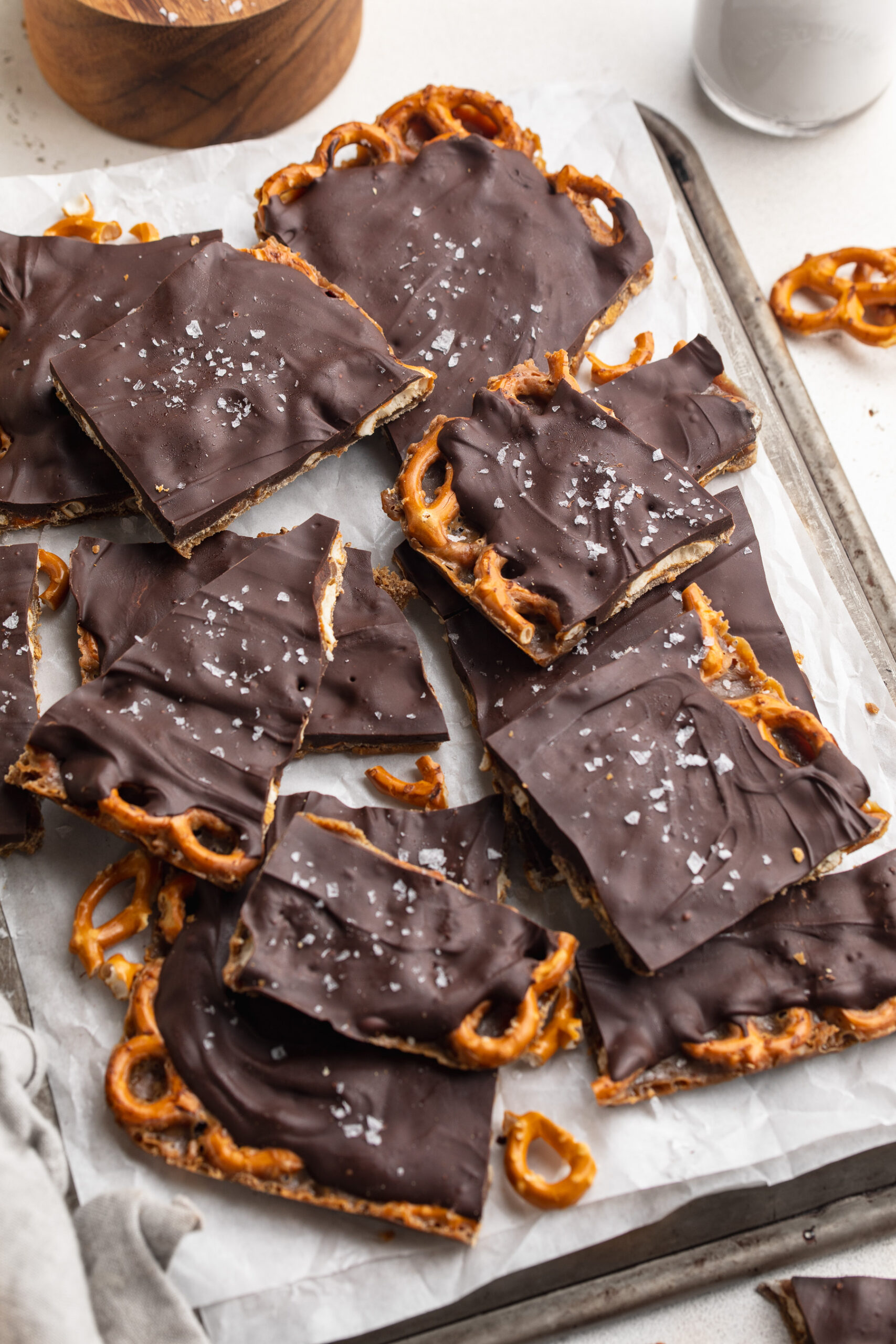 4-Ingredient Chocolate Toffee Pretzel Bark