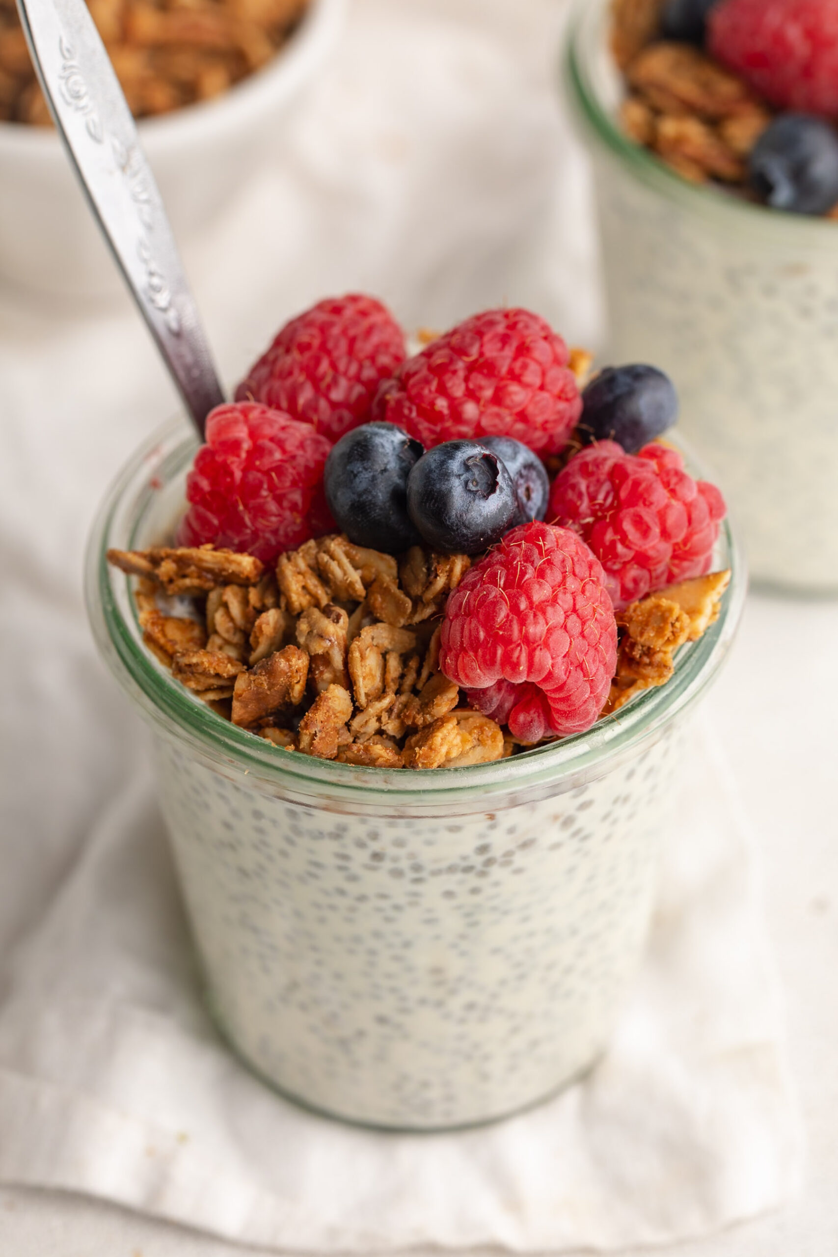 4-Ingredient Chia Seed Protein Pudding (30g protein!)
