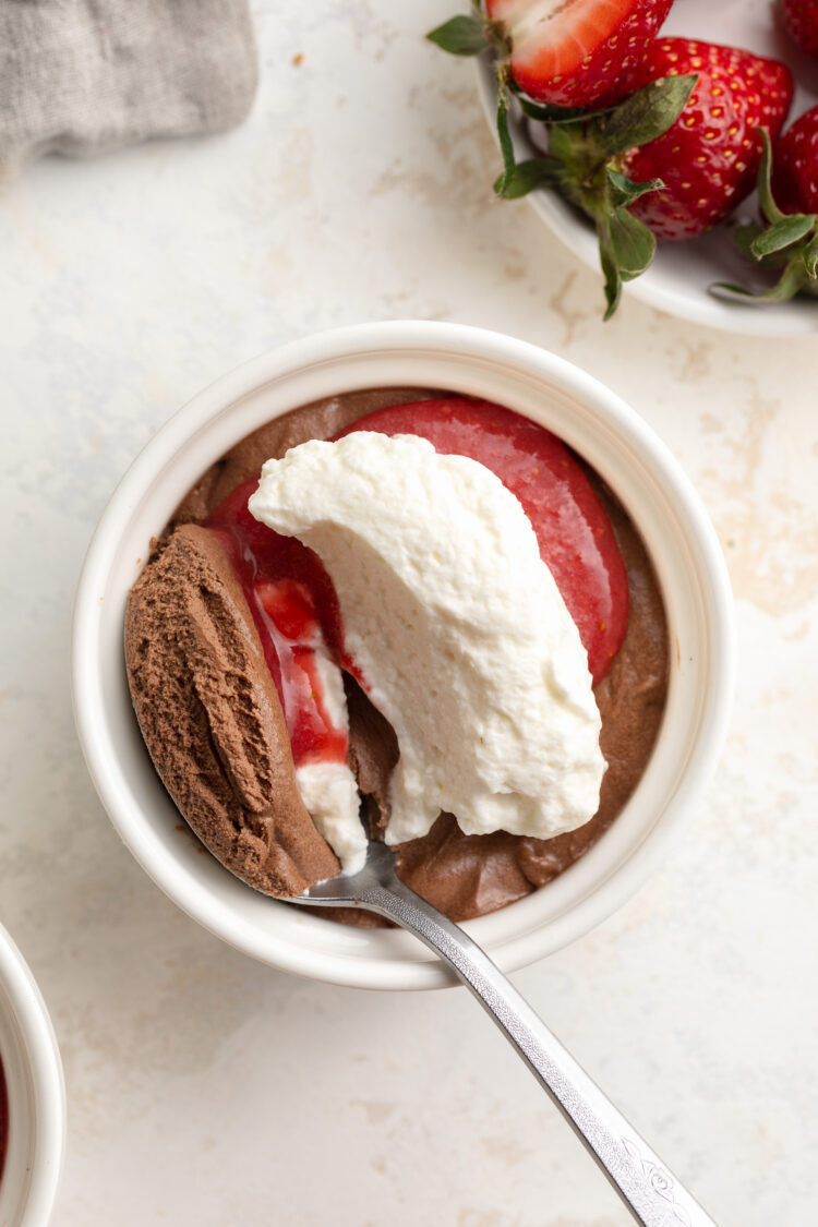 3-Ingredient Healthy Chocolate Mousse